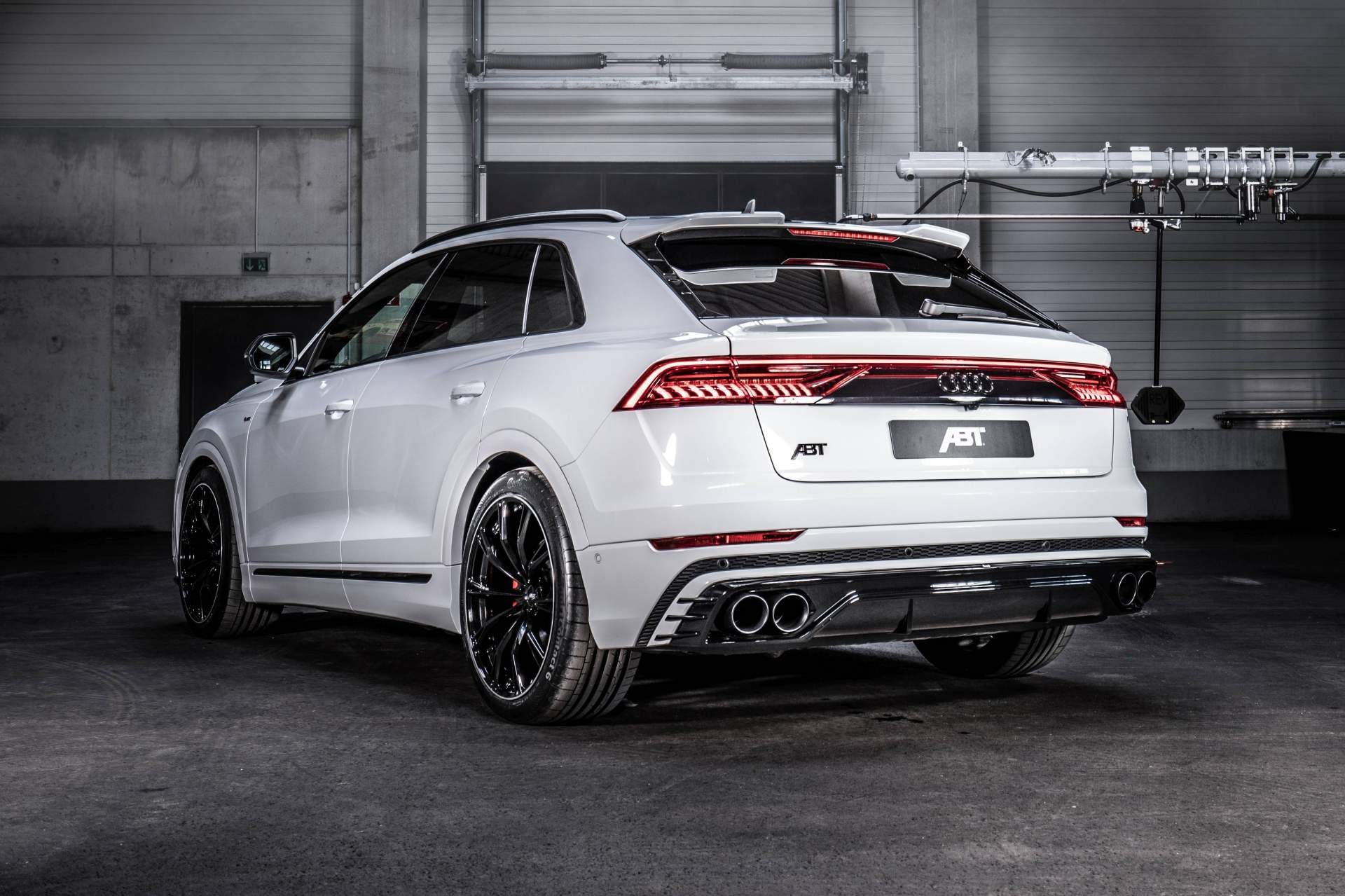 StriveME - اودي Q8 بتعديل وحشي من ABT